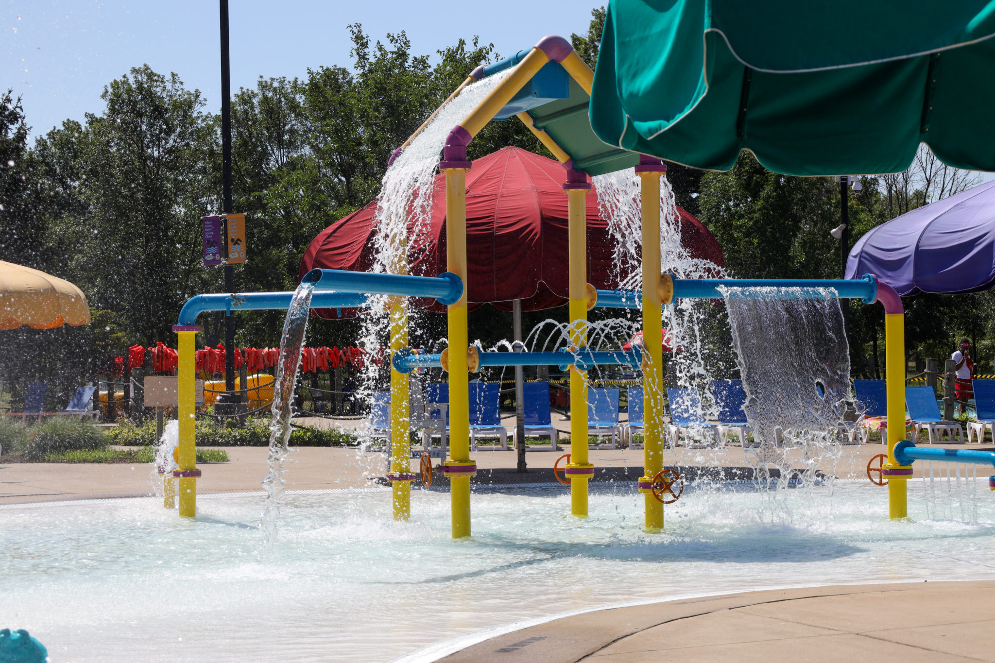 ATTRACTIONS | Wayne County Family Aquatic Center